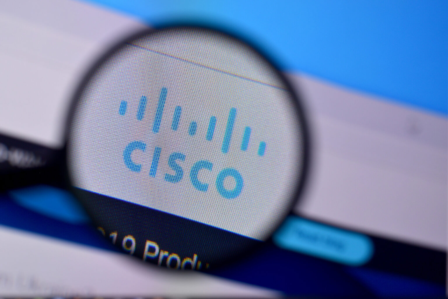 Cisco Server: Features, Benefits & Expert Support - Evernex